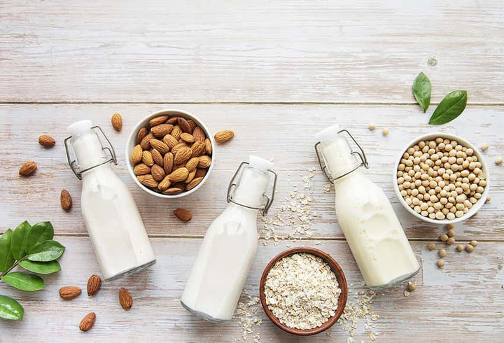 Best Milk for Bodybuilders: Top Options Reviewed | Performance Lab®